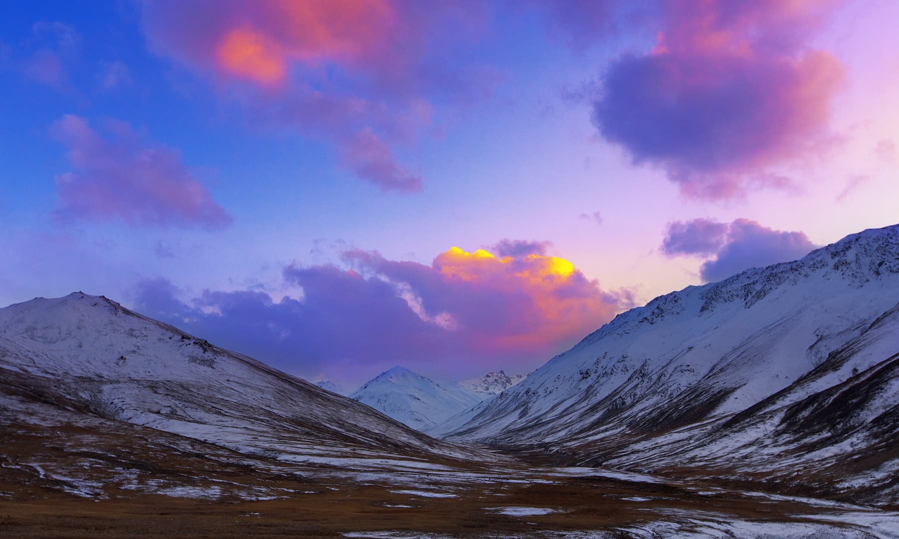 Deosai Plains :The land of giants - Pakistan Tours Guide